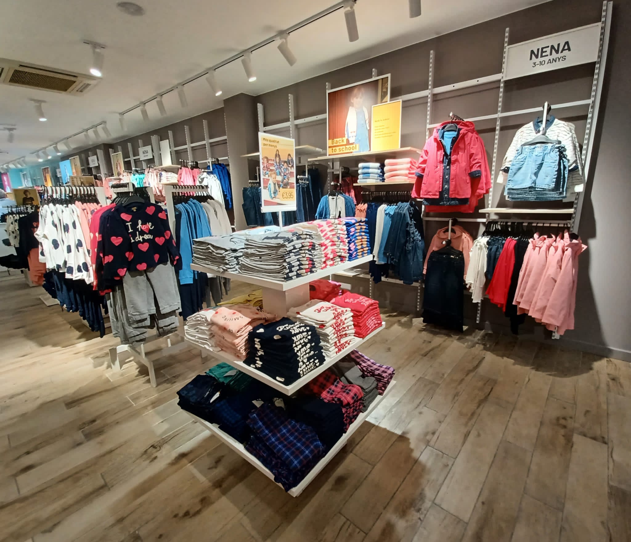 OVS Kids obre una nova botiga al centre de Terrassa