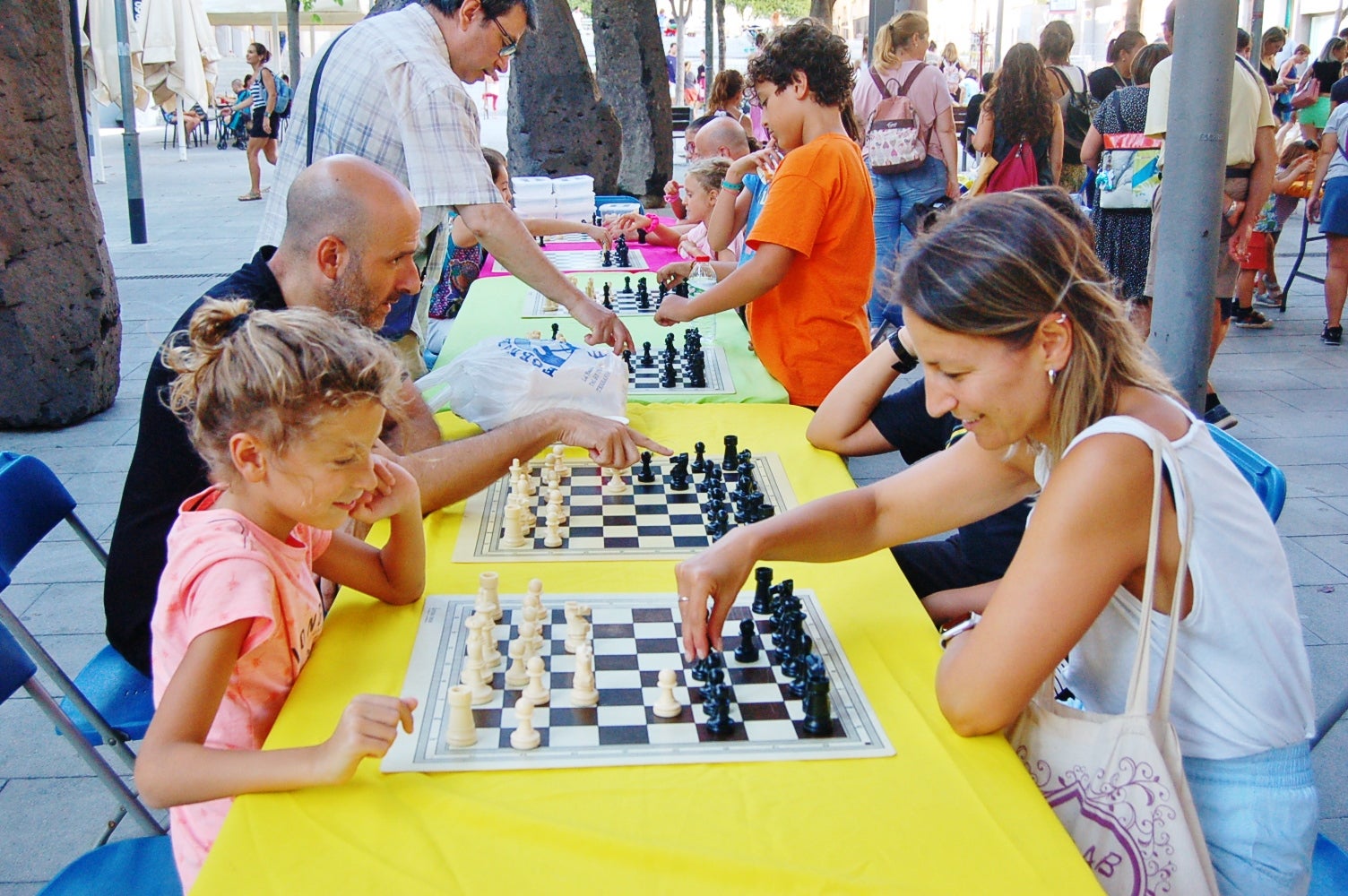 FOTOGALERIA | Setmana de jocs al carrer a la plaça Ventalló