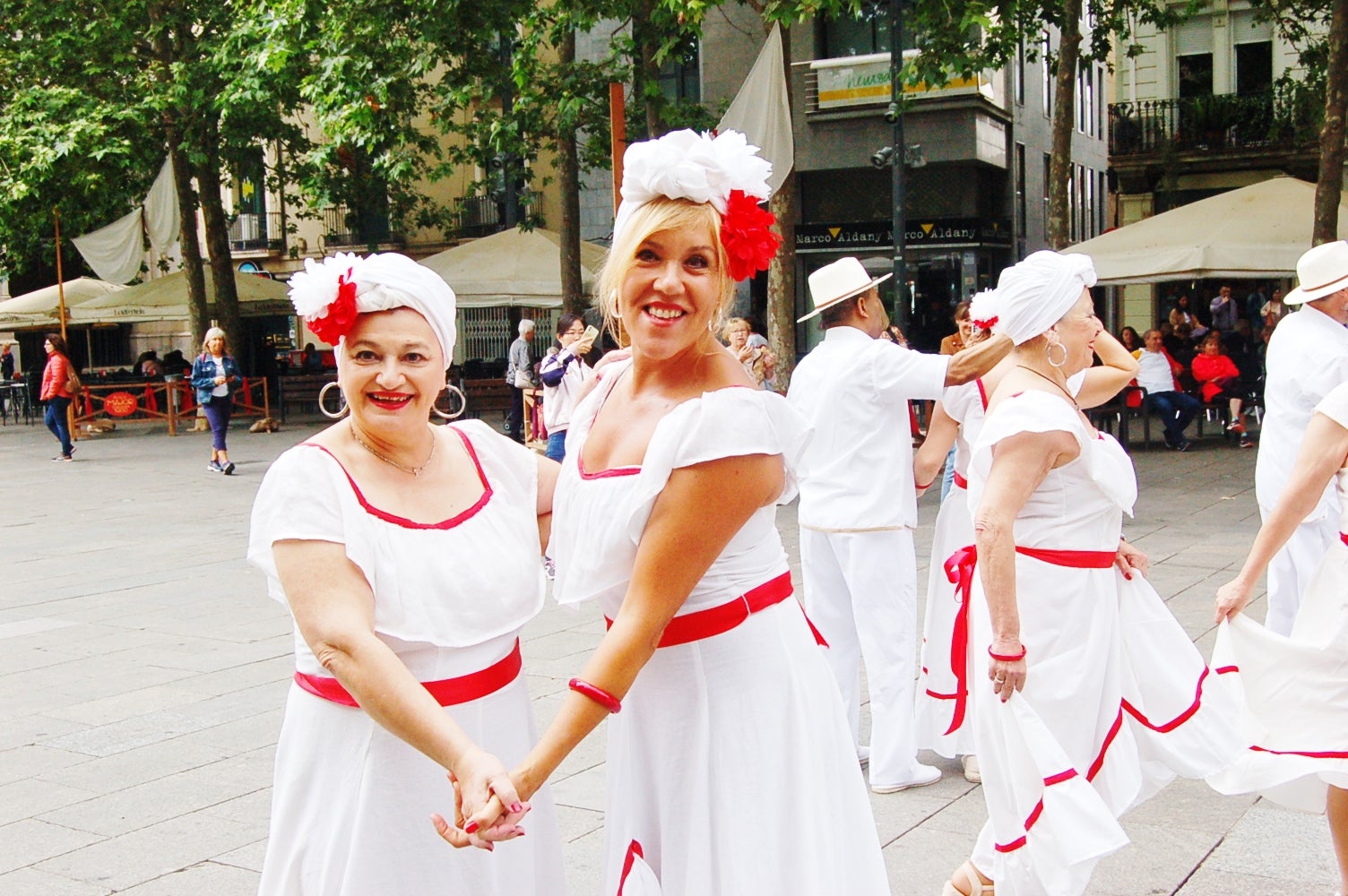 FOTOGALERIA | Música i danses de la bella i vella Cuba “Indians Cubans”