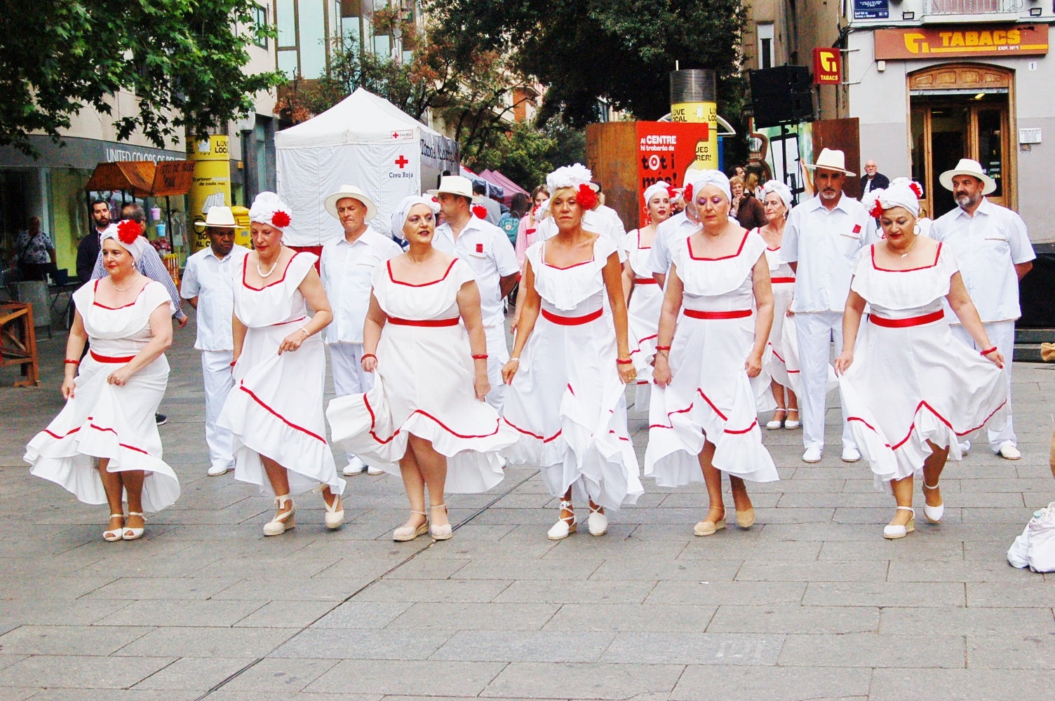 FOTOGALERIA | Música i danses de la bella i vella Cuba “Indians Cubans”