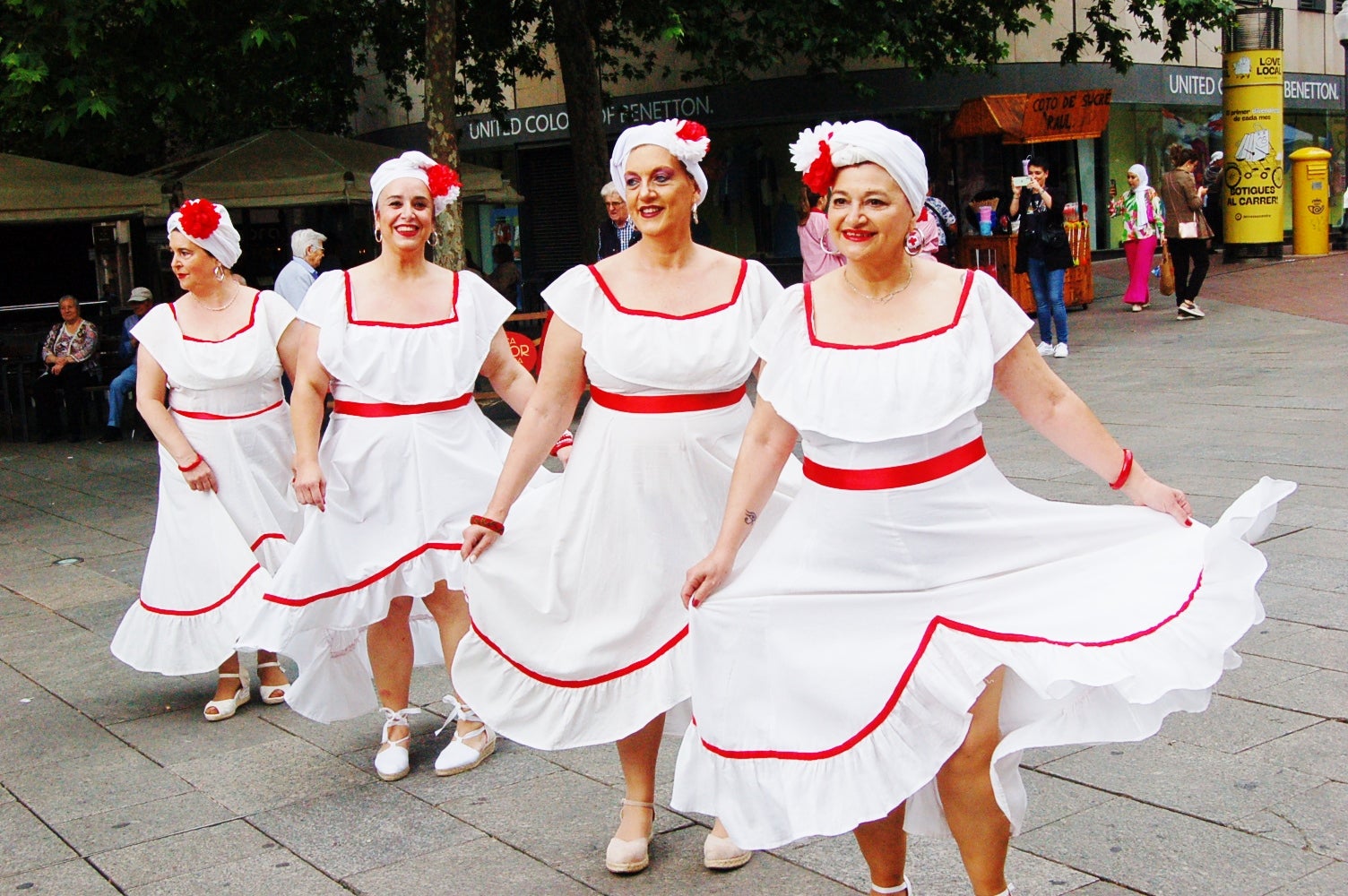 FOTOGALERIA | Música i danses de la bella i vella Cuba “Indians Cubans”