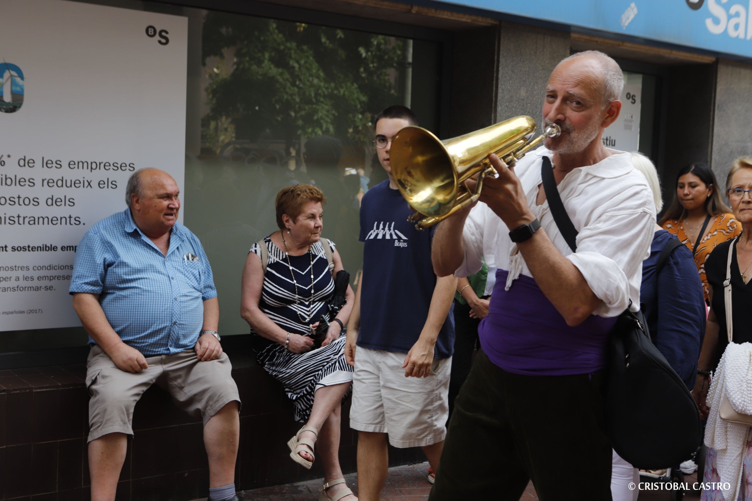 FOTOGALERIA | Ball del Serrallonga a la Festa Major de Terrassa