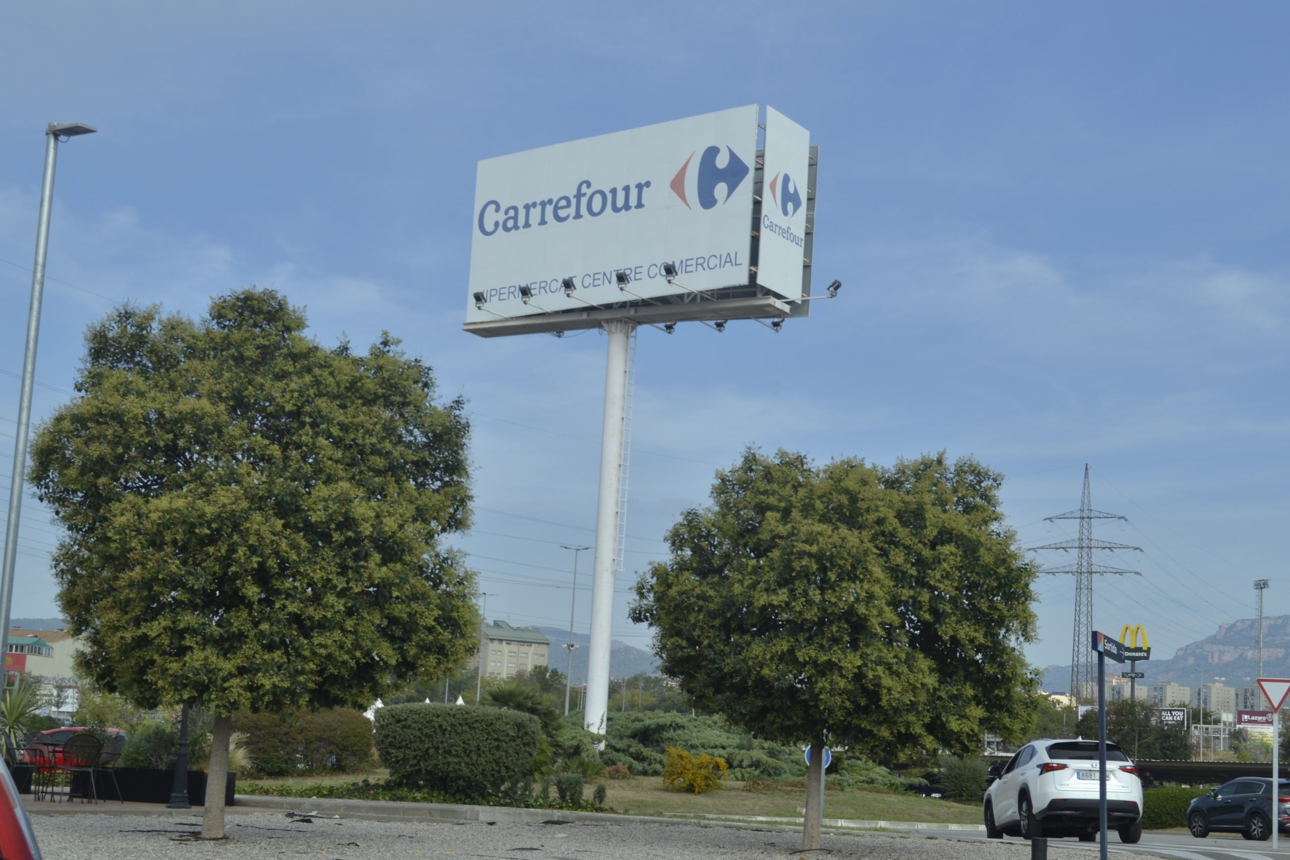 Sesiones informativas en Terrassa para trabajar en Carrefour y Bon Àrea