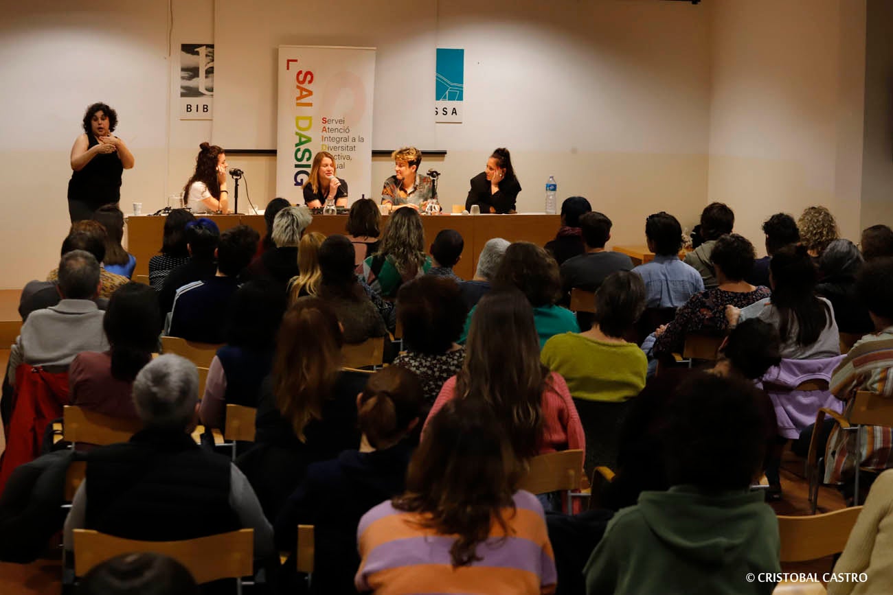 FOTOGALERIA | Terrassa fa visible la maternitat lèsbica